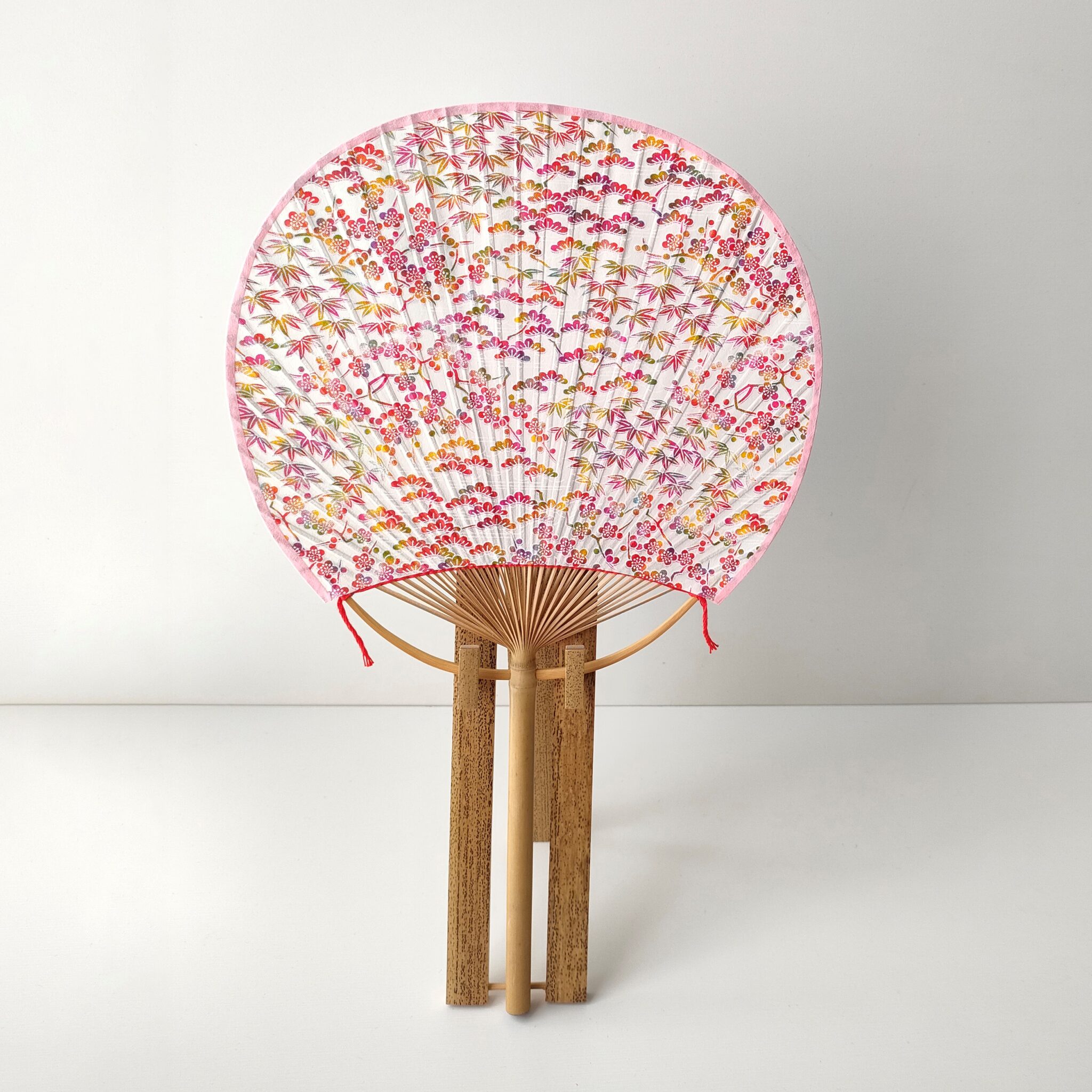 Traditional Japanese Fan: Embrace the Cultural Charm – suigenkyo