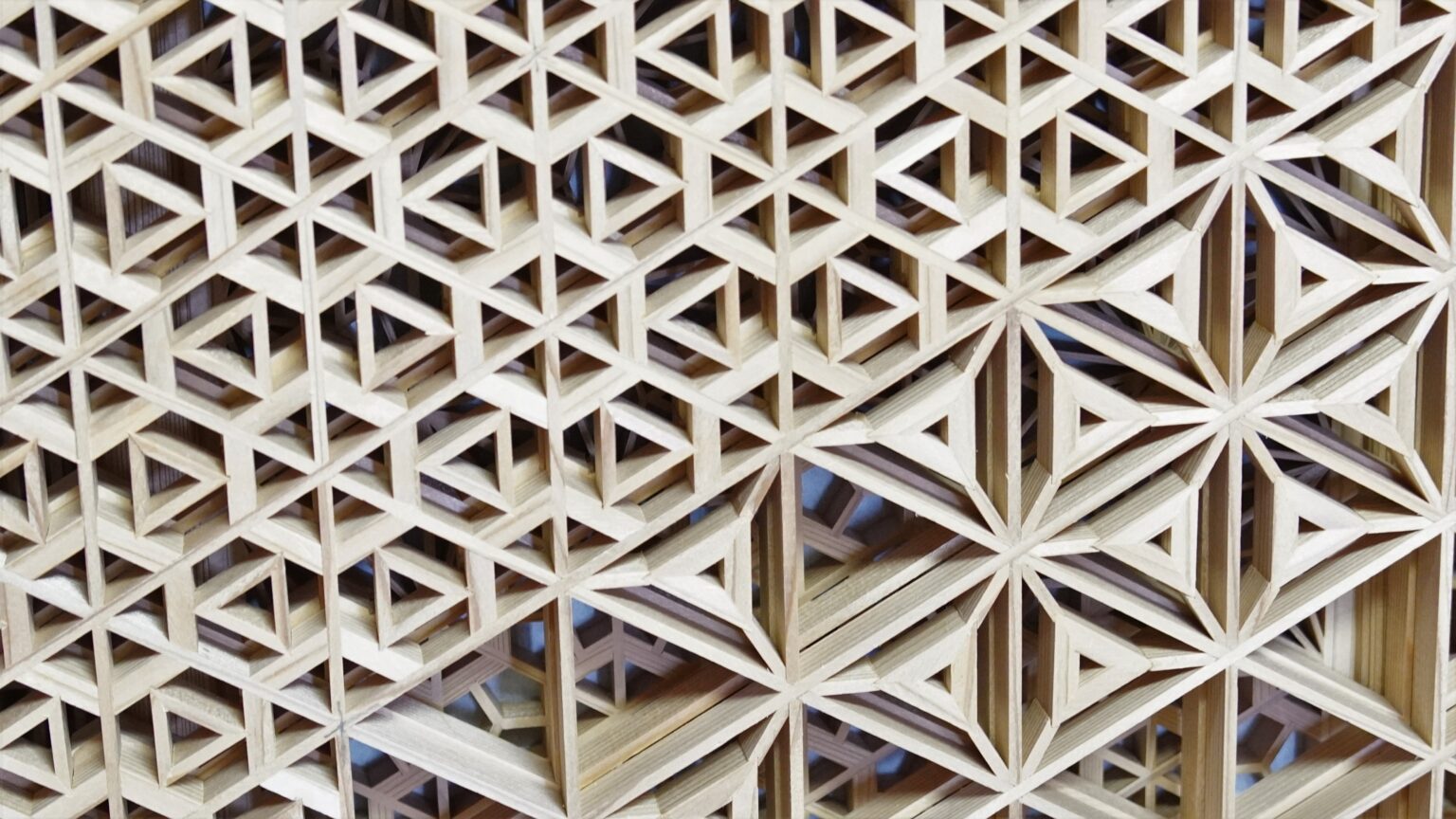 Japanese Kumiko: Masterpieces of Tradition – suigenkyo